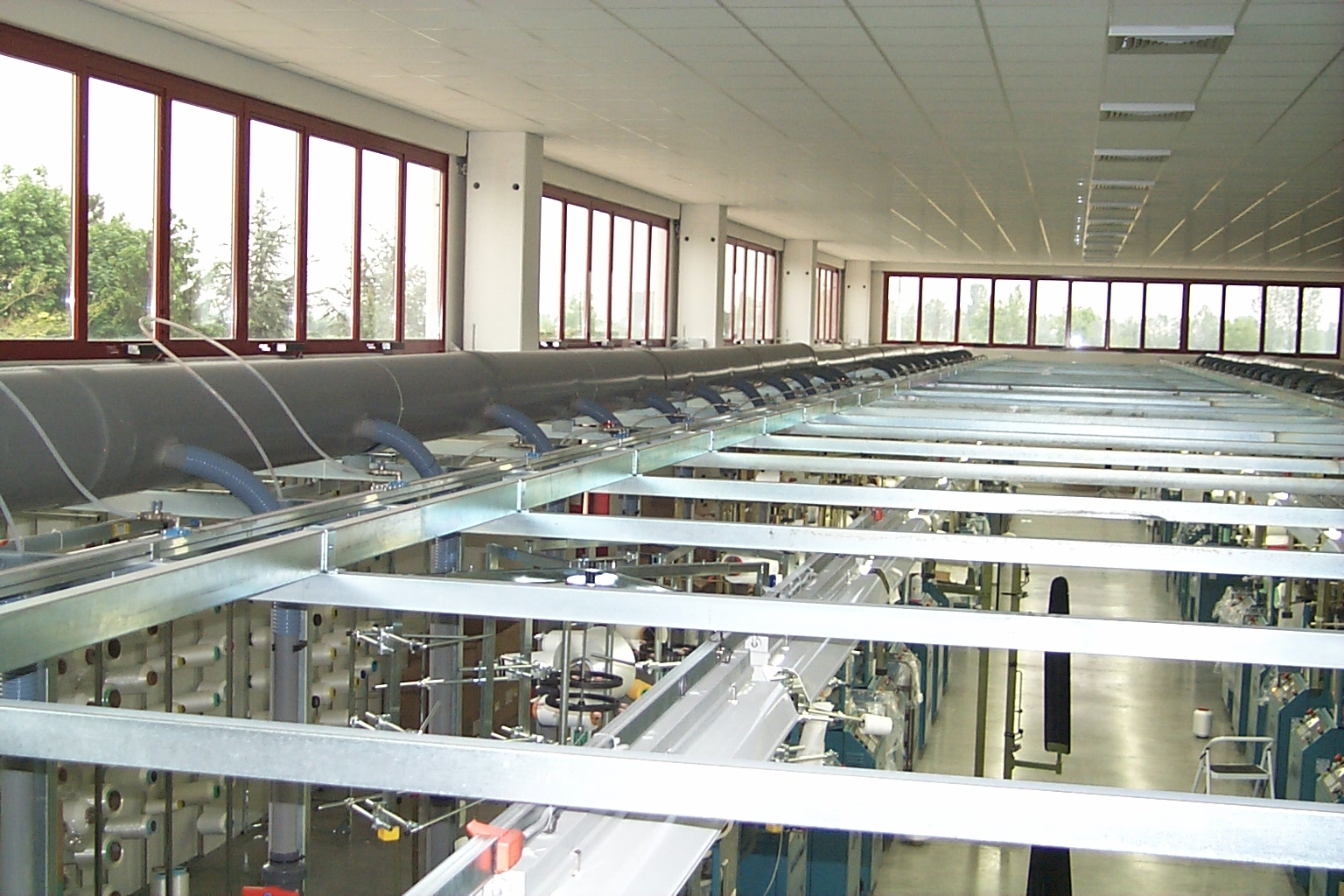 Struttura metallica a pavimento | Attività | ReB Impianti